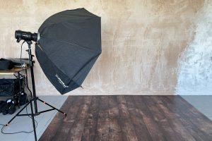 What's the best photography backdrop material for portraits (pro tips)?