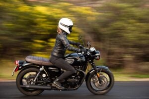 Panning photography - capturing action with motion blur