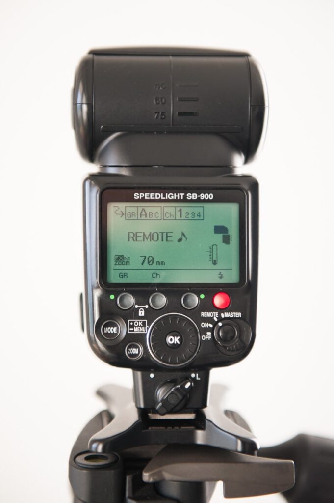Get started with off camera flash photography (beginner tips)