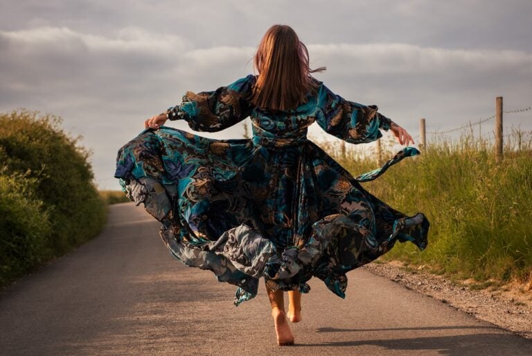 Freezing movement in photos with a fast shutter speed (& other tips)