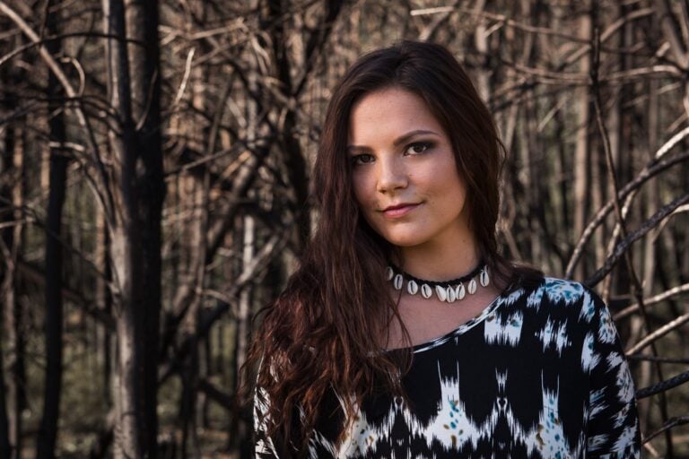 How to use autofocus settings (focus modes and AF area modes)