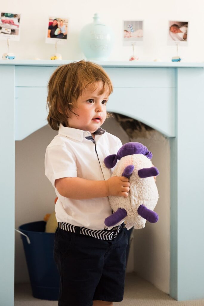 Tips for photographing with natural light indoors and minimal gear