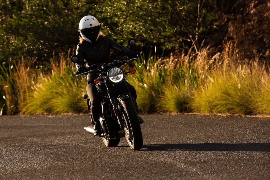 Freezing movement in photos with a fast shutter speed (& other tips)