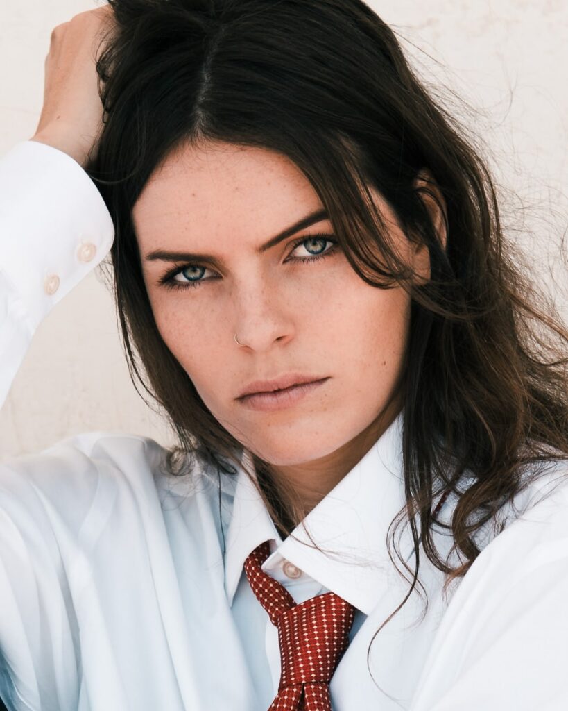 How to use front lighting in photography for stunning portraits