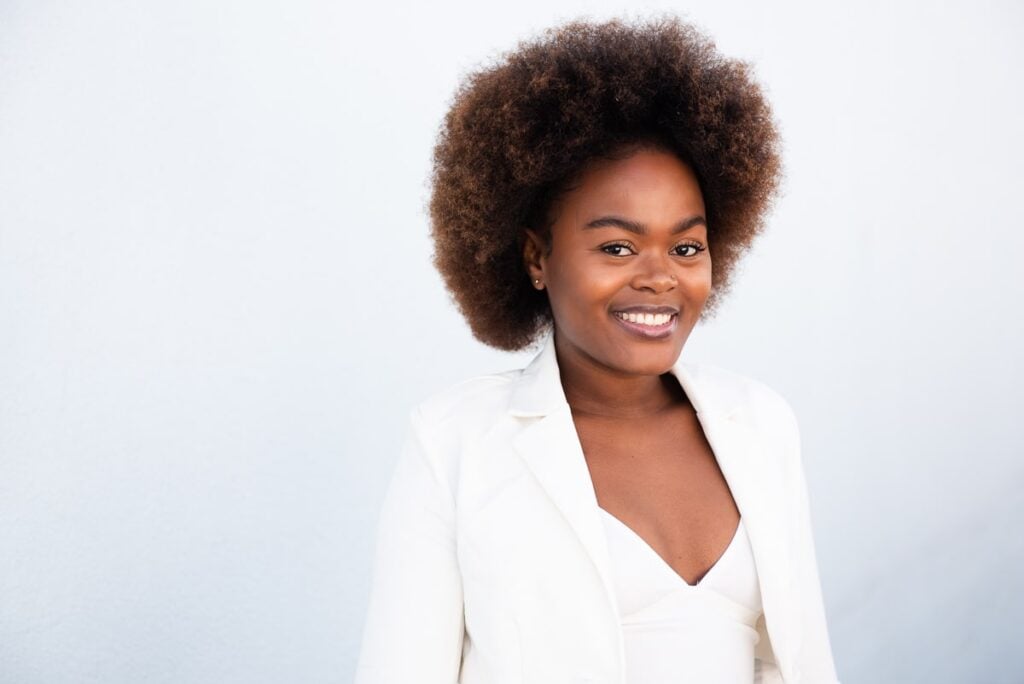 Light and airy photography style (how to light, shoot and edit it)